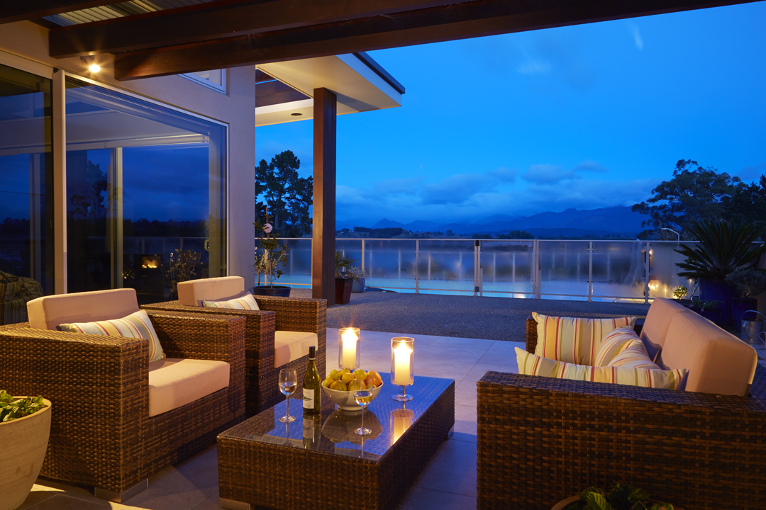 Nelson New Zealand – NelsonWebpatio dusk | Nelson New Zealand - NelsonWeb